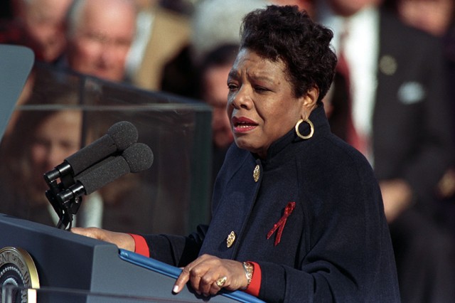 Maya Angelou Reads Her Poem "On the Pulse of Morning” (1993) | Open Culture