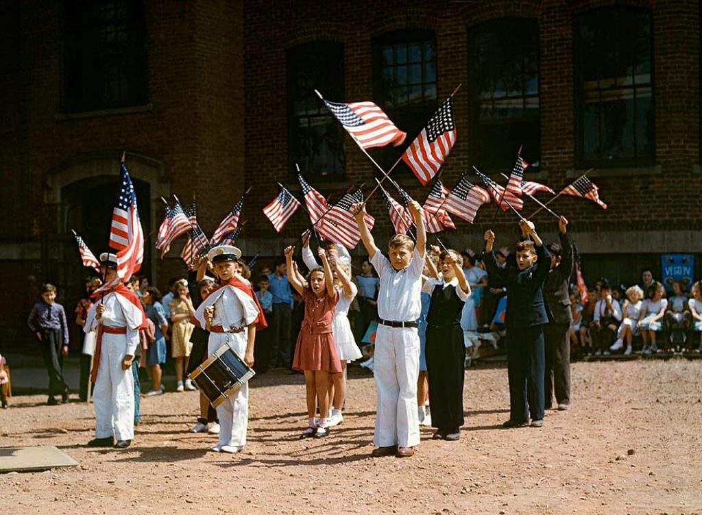 1,600 Rare Color Photographs Depict Life in the U.S During the Great ...