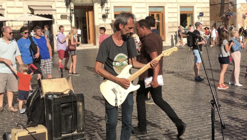 Italian Street Musician Plays Amazing Covers of Pink Floyd Songs, Right ...