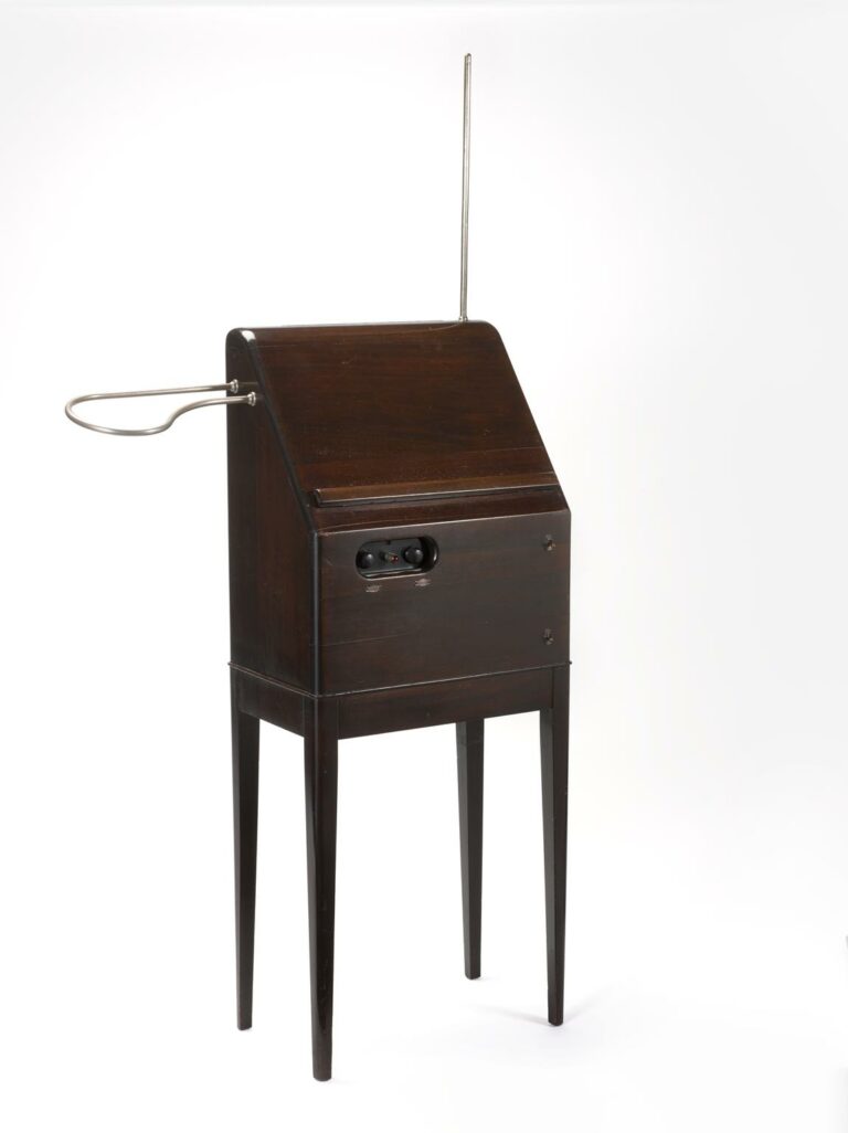 Leon Theremin Advertises the First Commercial Production Run of His ...