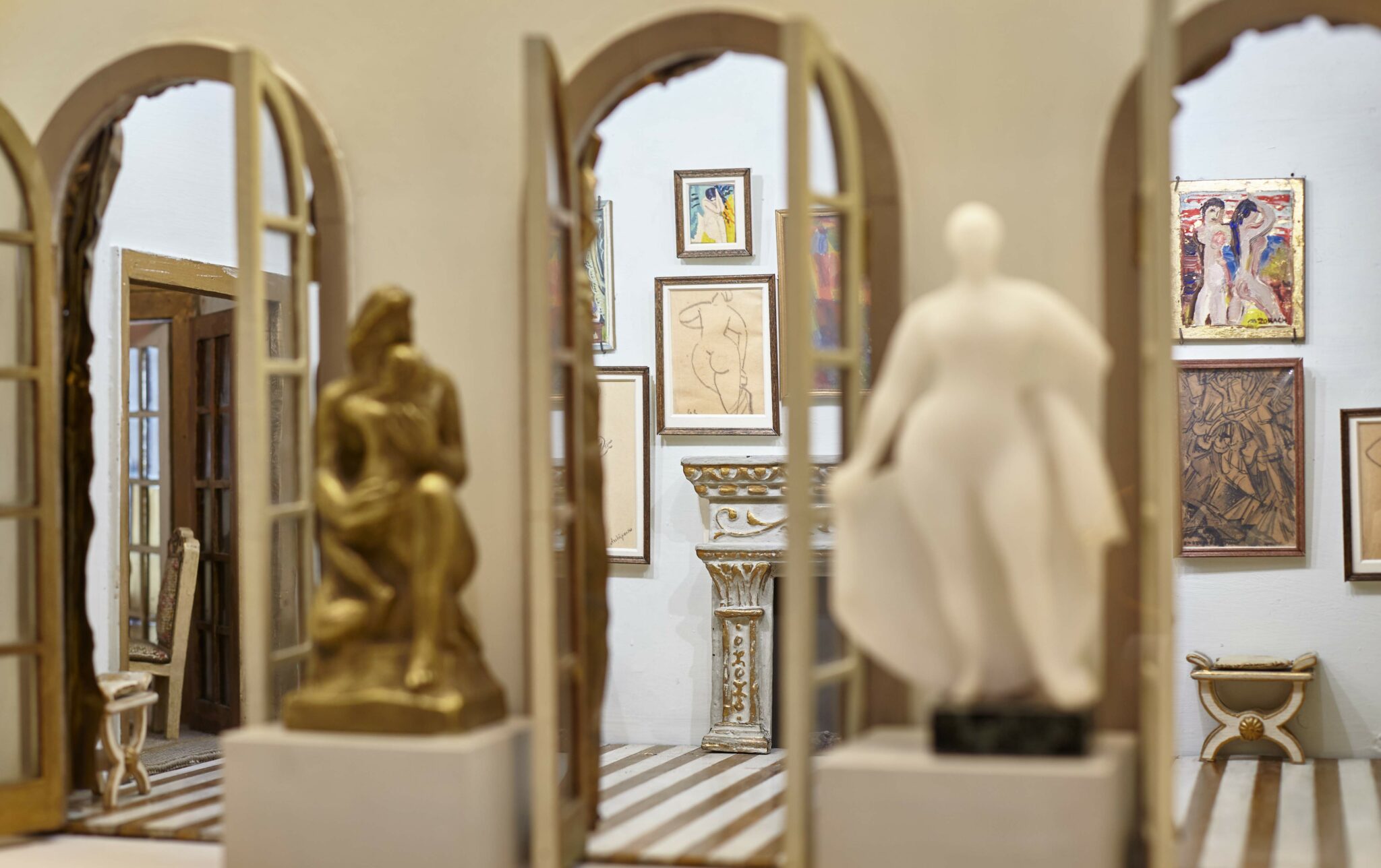 Discover the Stettheimer Dollhouse: The 12-Room Dollhouse Featuring ...