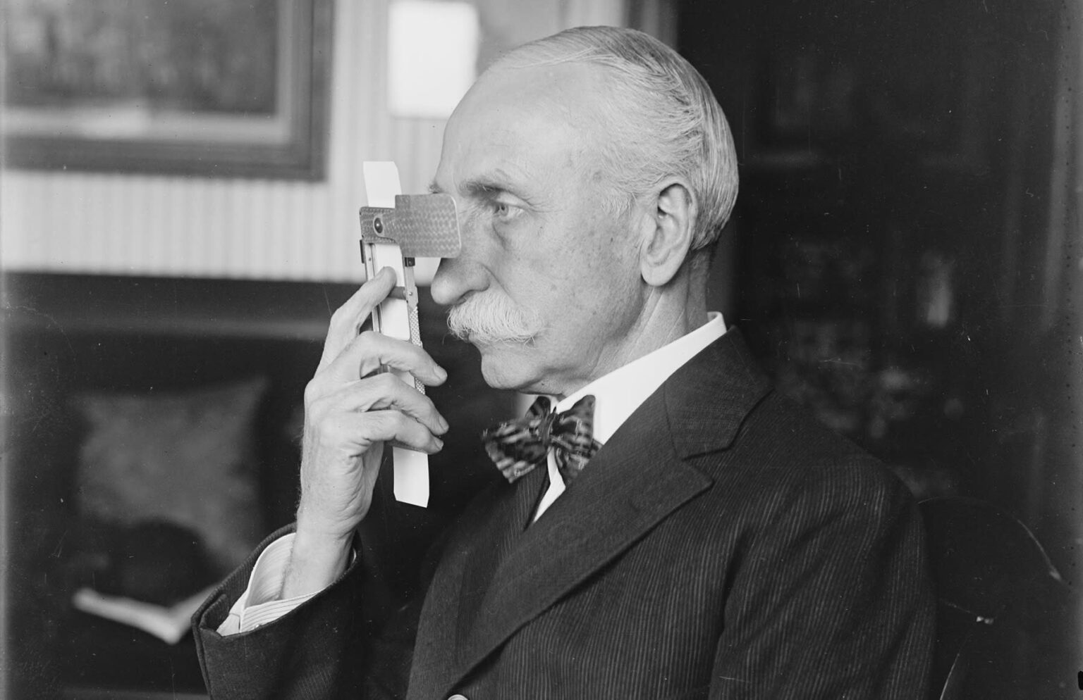 The Fiske Reading Machine: The 1920s Precursor to the Kindle | Open Culture