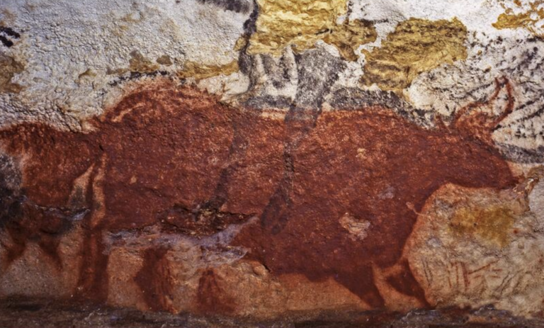 Take a Virtual Tour of the Lascaux Cave Paintings | Open Culture