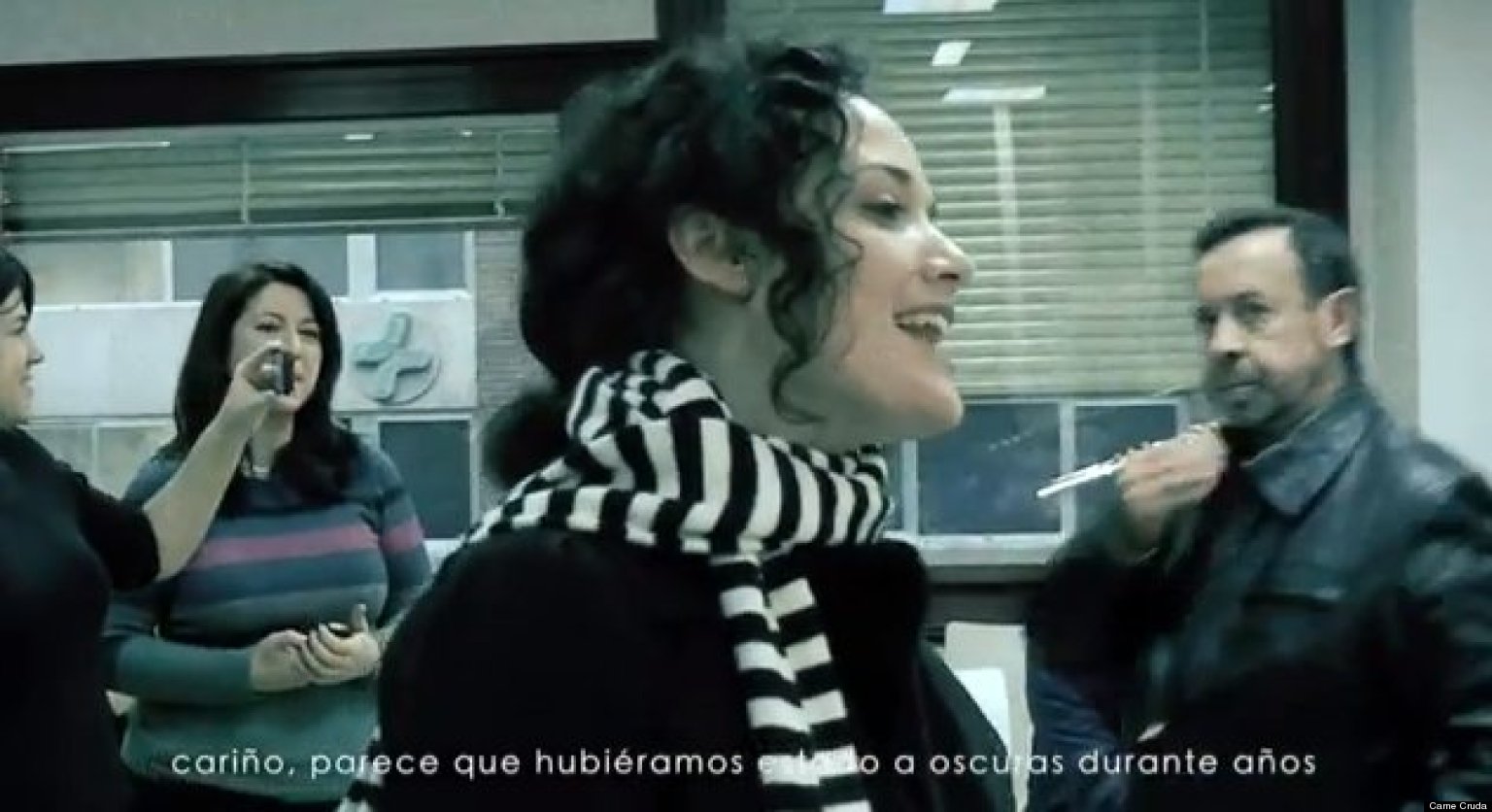 Flashmob Performs The Beatles' 'Here Comes the Sun' in Madrid ...