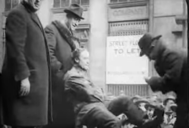 Houdini straight jacket escape - llkagourmet