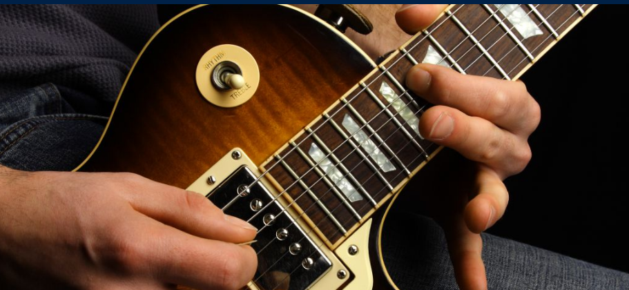 Oxford Scientist Explains the Physics of Playing Electric Guitar Solos ...